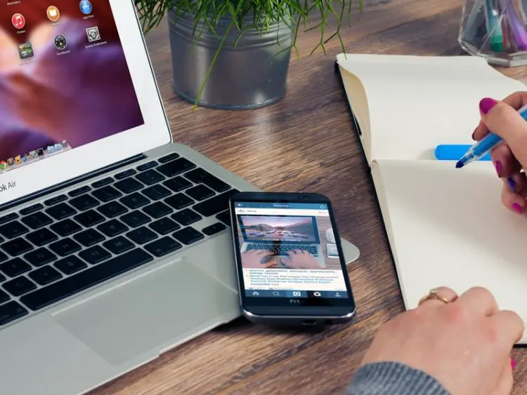 6 BEST Cell Phones at Dollar General - Prepaid Picks (2022)